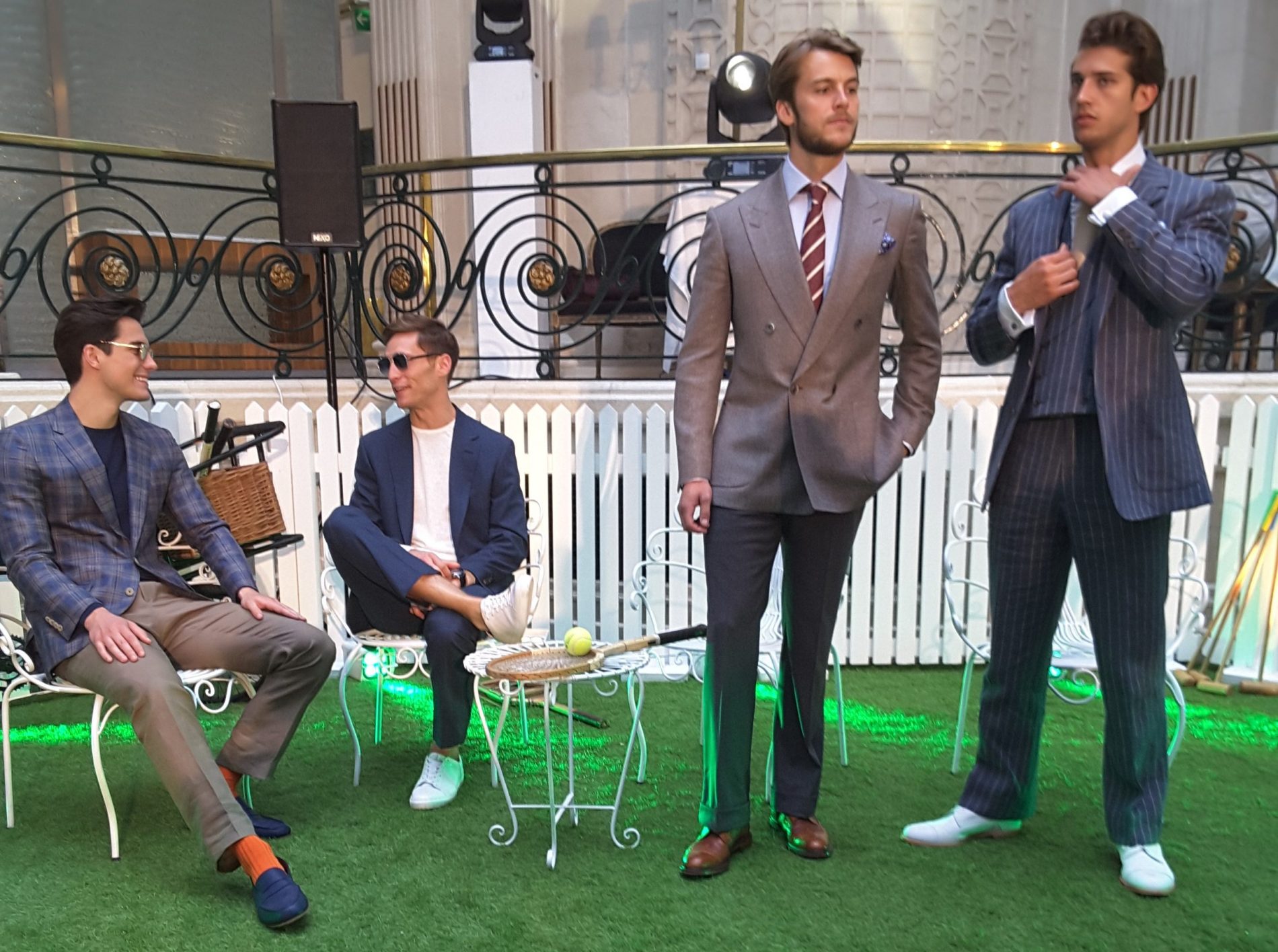 CHESTER BARRIE SUITS SS 2017 LC:M