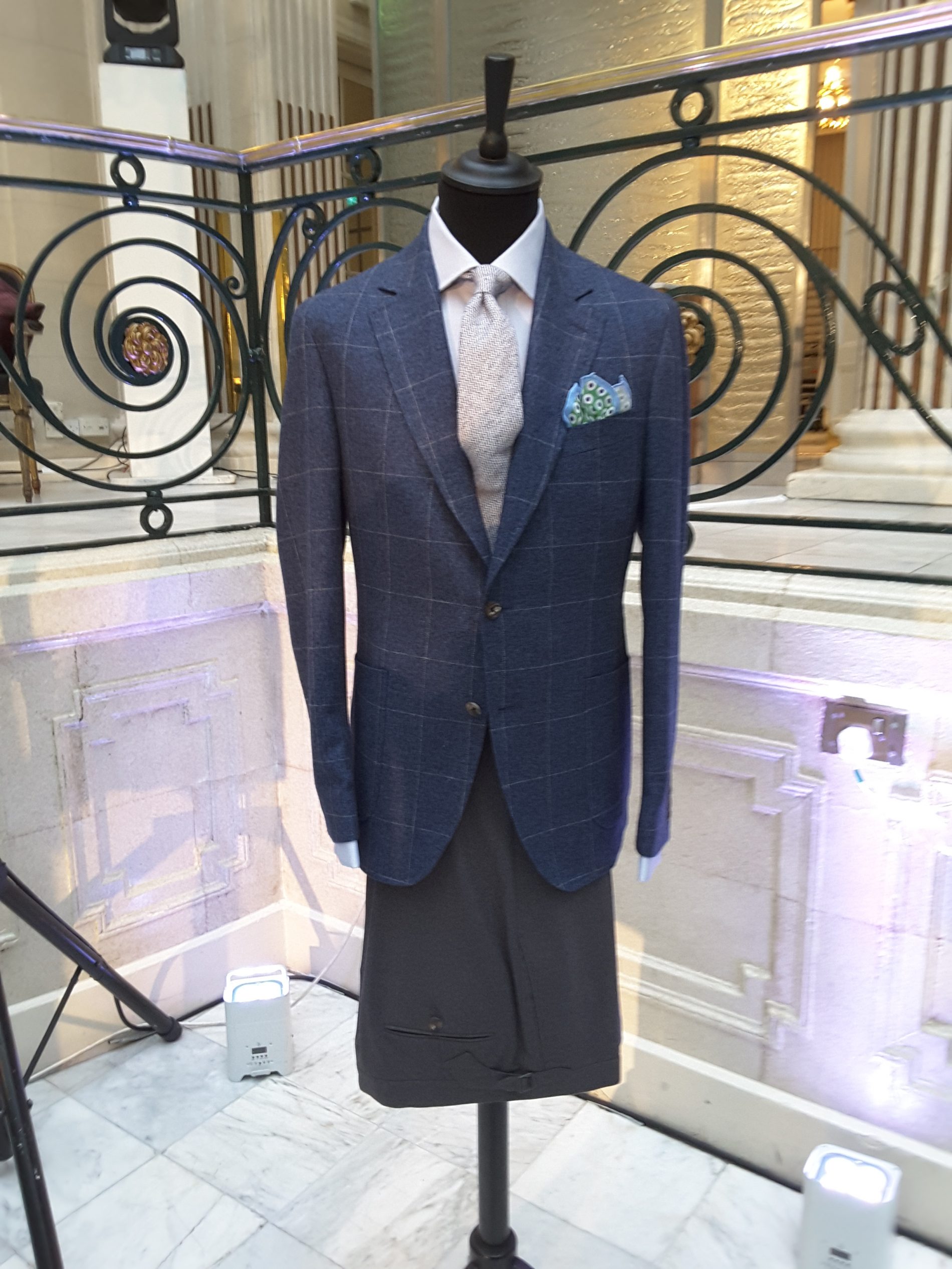 CHESTER BARRIE SUITS SS 2017 LC:M