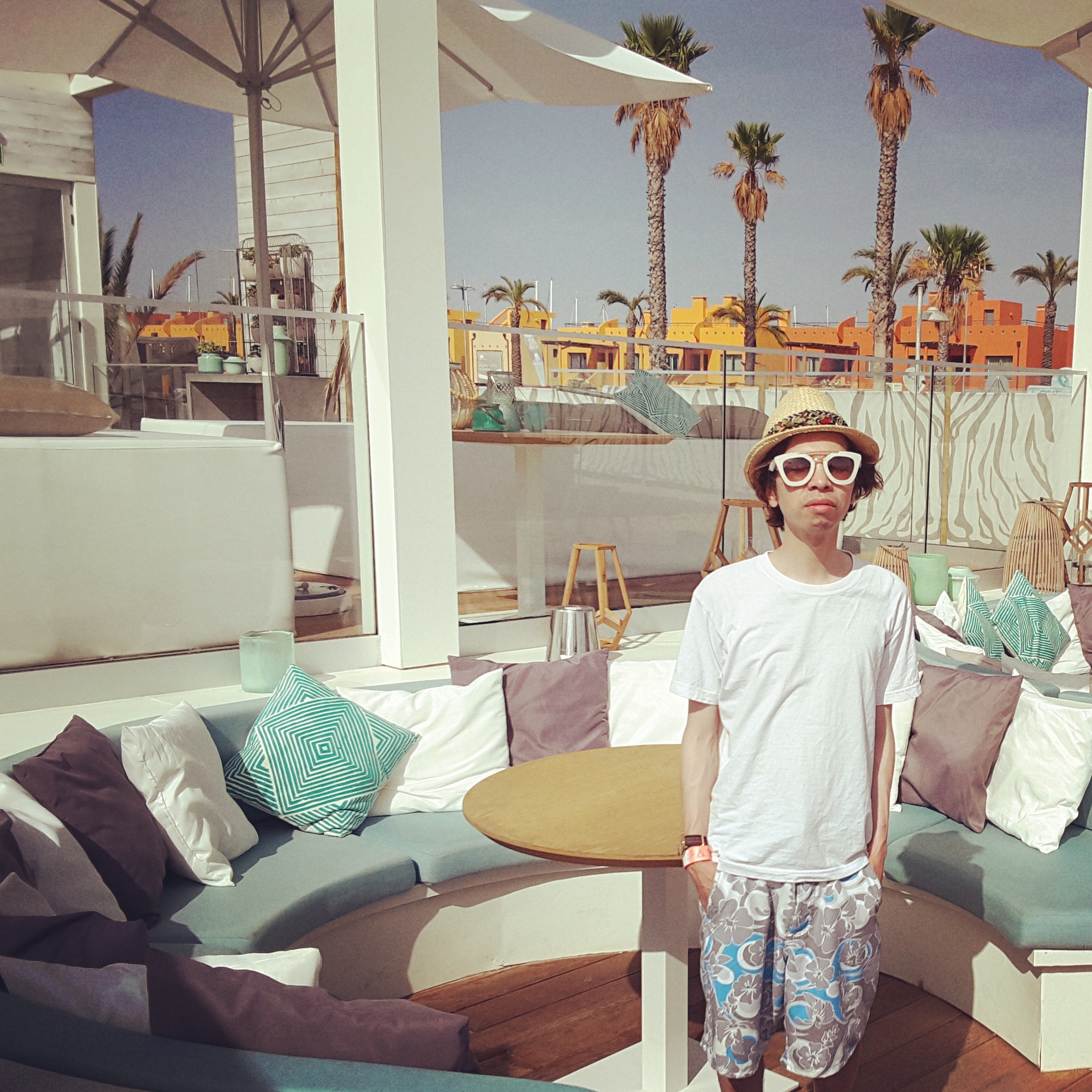 THINGS TO DO IN ALGARVE - BEST BEACH CLUBS | THE JOEY JOURNAL