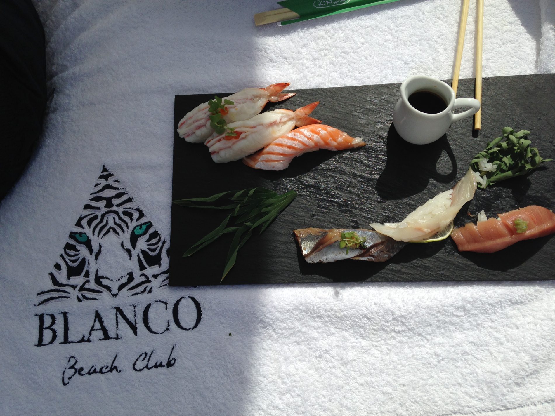 THINGS TO DO IN ALGARVE - BEST BEACH CLUBS | THE JOEY JOURNAL
